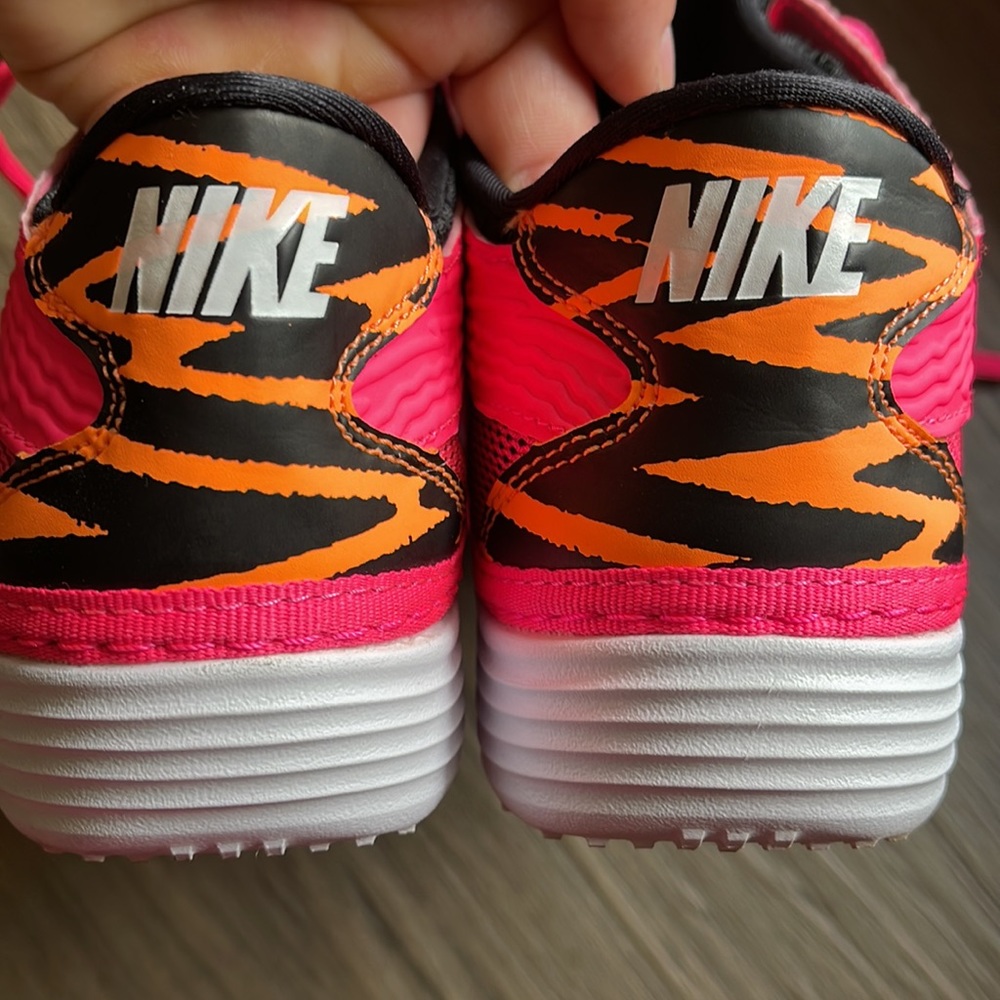 Nike Solar Soft Tennis Shoes Neon Pink With Orange An… - Gem